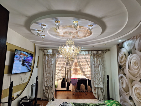 Продам 3/3/4 переделанную в 4 комнатную квартиру с шикарным ремонтом и