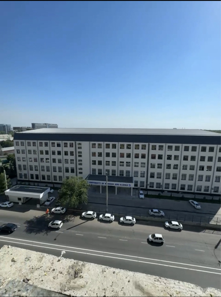 Продаетса квартира в новастройке возле мечети.
