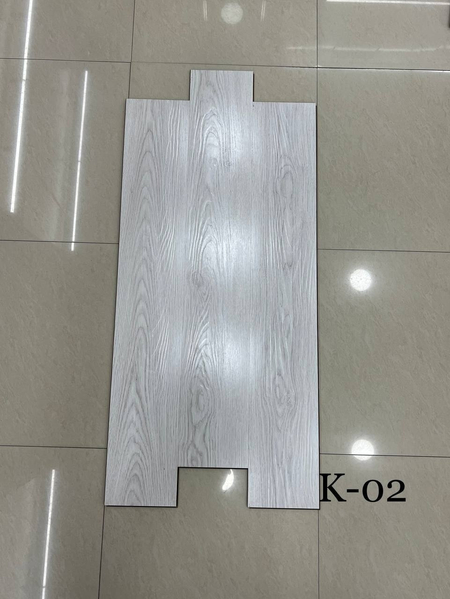 Laminat tarket 7mm xitoy sifati yaxwisi