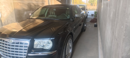 CHRYSLER 300C сотилади ёки обмен