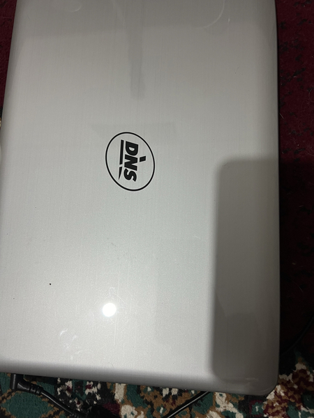 Nootbook sotiladi core I3