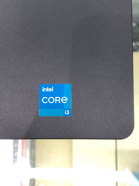 Dell i3-1305U 8/512