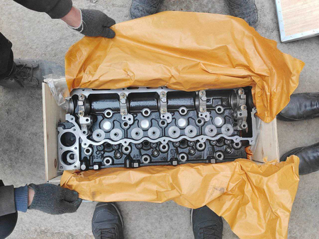 Головка блока двс для ISUZU от 5 тонн до 10 тонн.