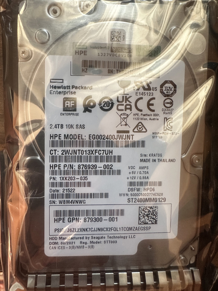 HPE 2.4 TB SAS 2х продам срочно