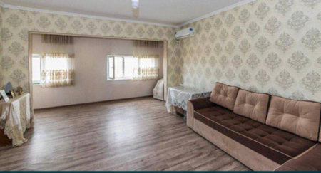 Срочно продается 3 комнатная квартира Шайхантахурский район  Версаль