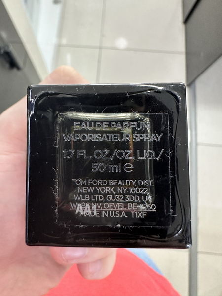 Продам парфюм Tom Ford Oud Wood