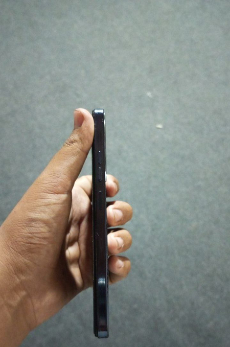 Tecno pova 5
Tel ajoyib holatda chaqa chuqalari bor
8/128
Iphone  dapl