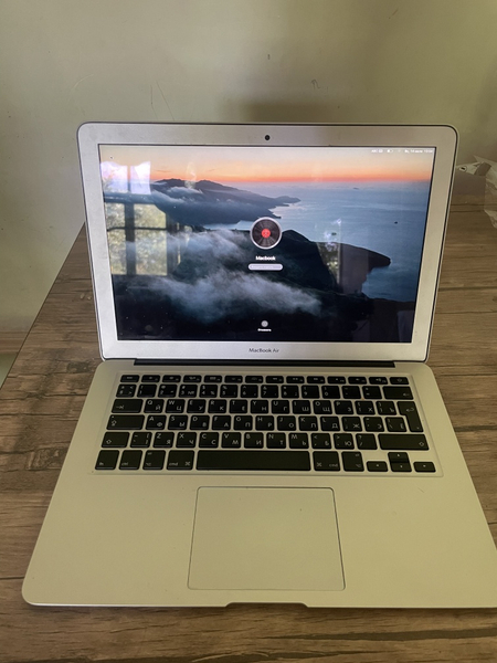 MacBook Air core i5