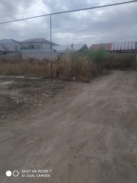 Урганч шахарда жой урни сотилади