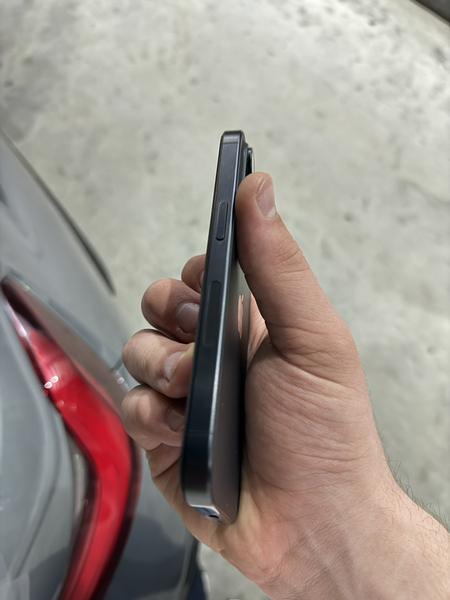 Iphone 15pro LL/A