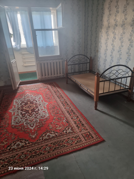 Сдам свою 4 комнатную квартиру на Сергелях 8 квартале .
