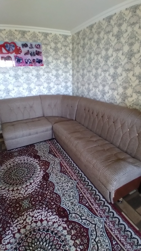 Гостевой диван со столом