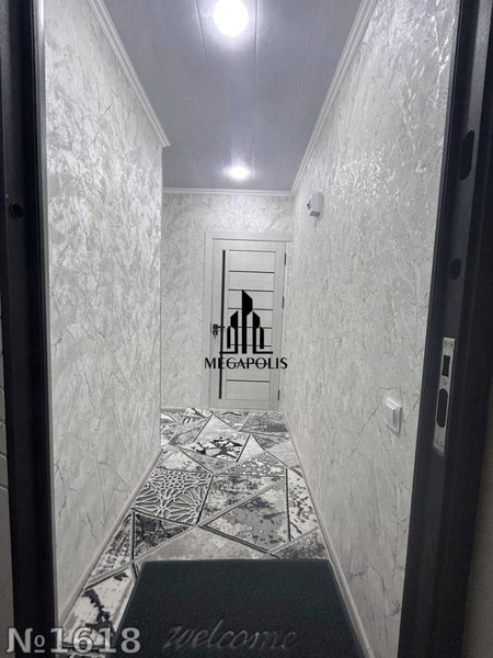 №1618 2 хонали уй сотилади