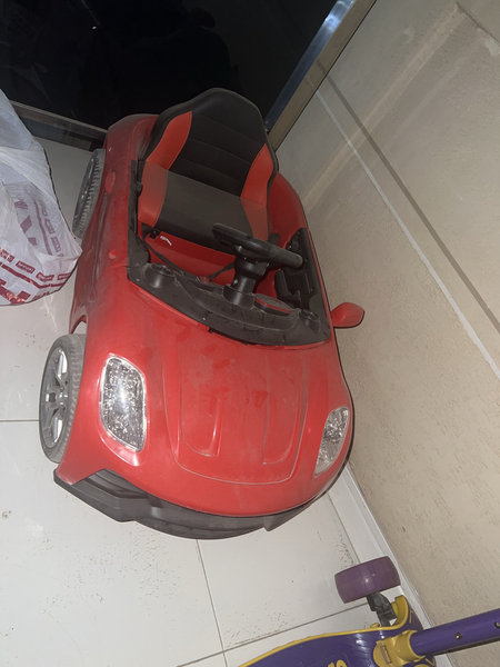 Eliktromobil sotiladi