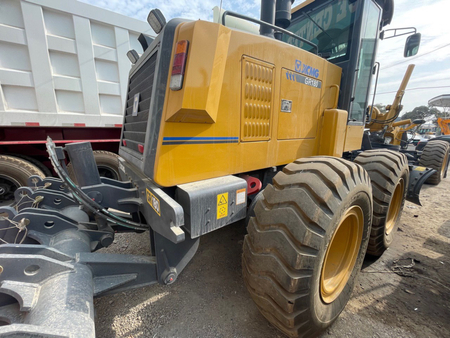 Грейдер XCMG GR 180 аппарат 2023 йил
