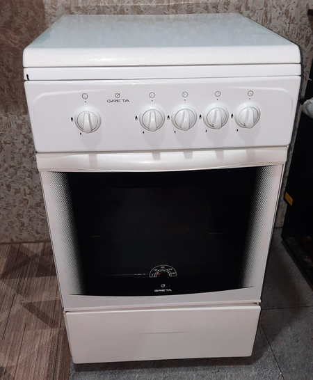 Продам газовую плиту