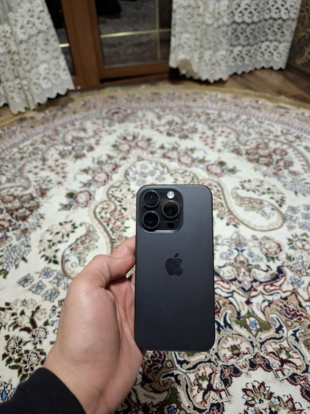 iPhone 15 Pro Black