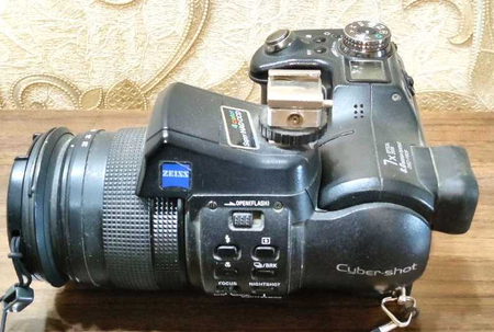 Фотоаппарат Sony Cyber-shot DSC-F828