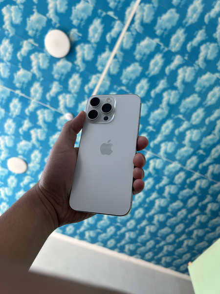 iPhone 15 Pro Max