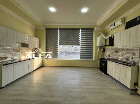 4 xonali 150m² 3-qavat uy sotiladi
