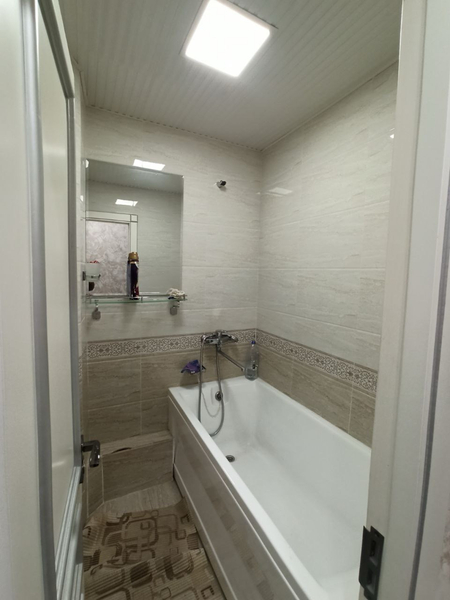 Medgaradok 3/2/5 balkon 2/6 evro remont mebil tehnikasi bn sotiladi