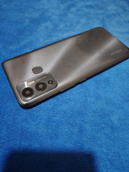 Infinix Hot 12Play sotiladi