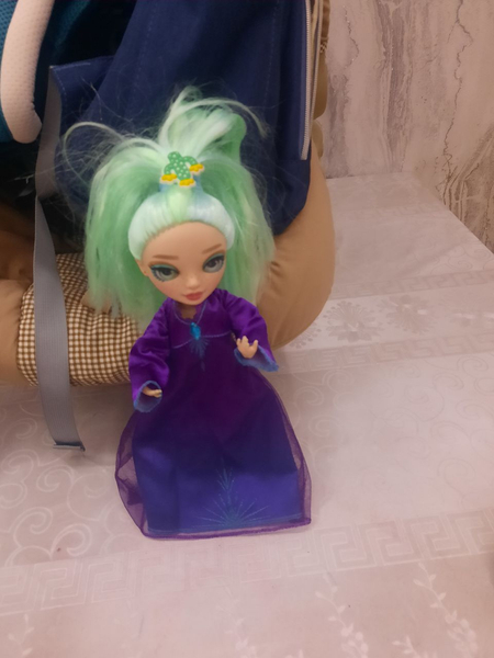 Продаётся оригинальный кукла Лол