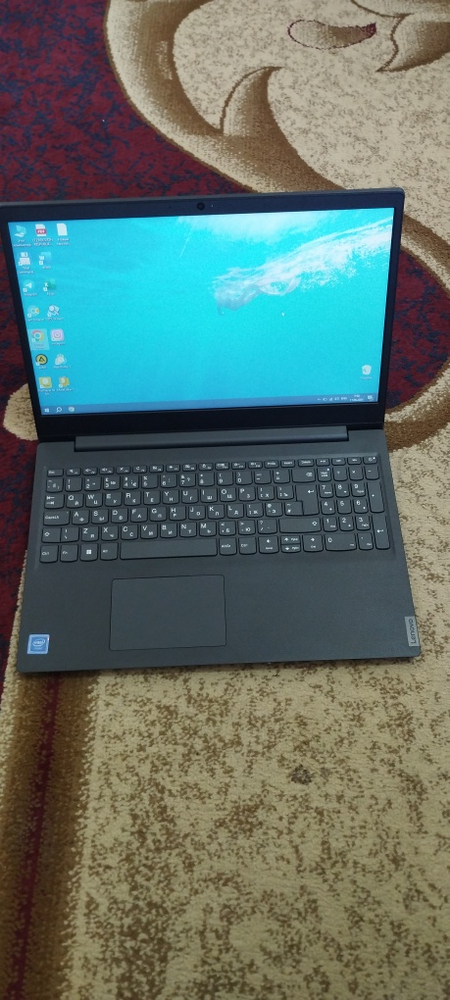 Yangi nootbook ishlatilmagan pachka nootbook sotiladi