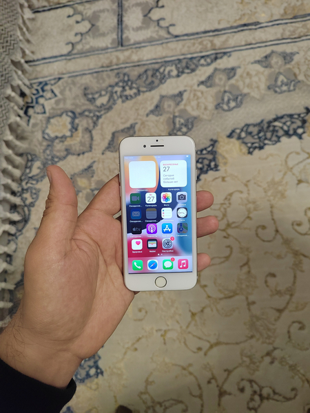 Apple Iphone 7 128Gb Silver White Original KH/A Sastayani Otlichni