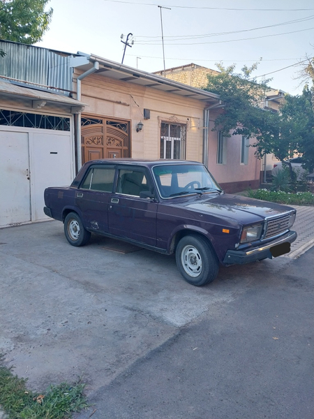VAZ 21072 LADA..