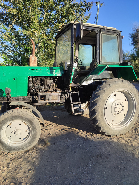 Mtz 80 sotiladi  ishga tayor