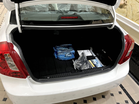 Yangi Chevrolet Lacetti (Gentra) sotiladi.