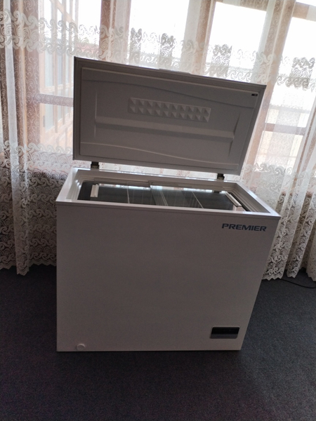 Продаётся морозильник premier