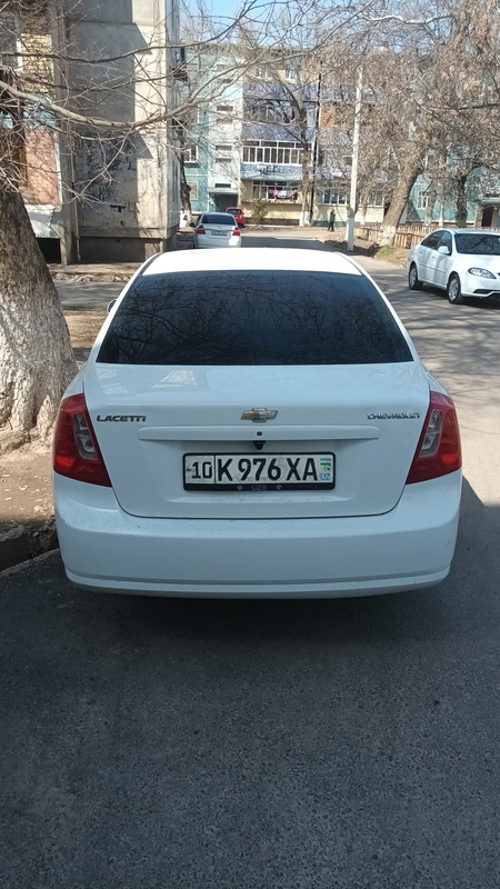 Lacetti 1.8 gaz binzin Sotiladi