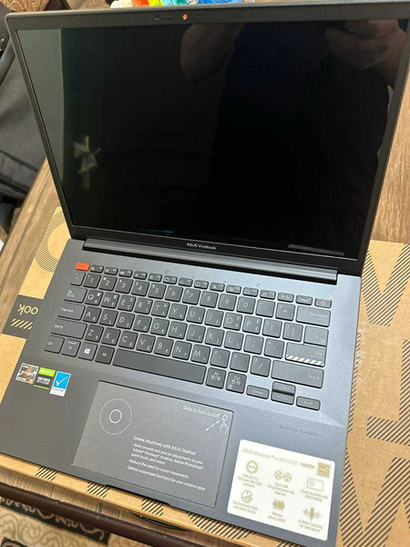 ASUS vivobook notebook