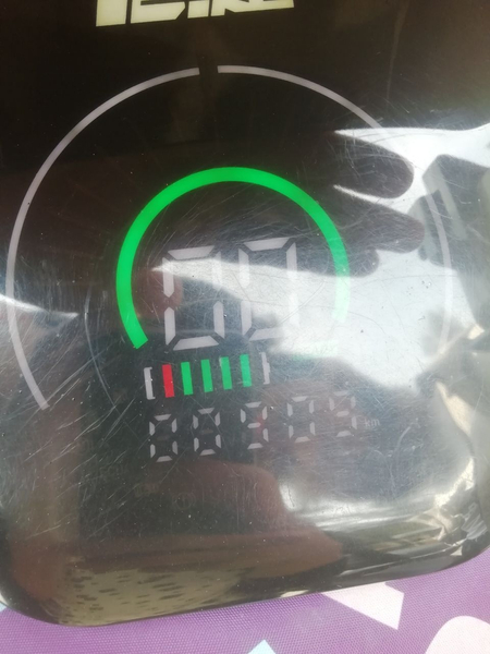 Elektroni skutr sotiladi