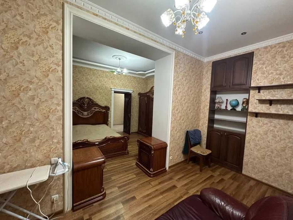 Срочно сдаю евро квартиру со всеми удобствами в центре города! 3*4/1/3