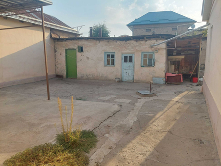 Продаётся Участок в Мирабадском ра-не где Азербайд-кий центр 4,34 сот