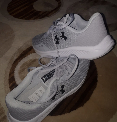 Продам мужские кроссовки Under Armor серого цвета размер 42,5-43