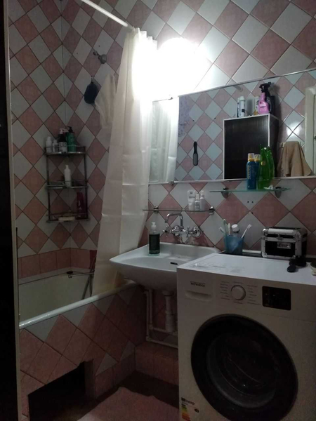 м.Х.Алимжана Дархан 2-комнатная 8/9 60 м² зал 5х5 м среднее состояние