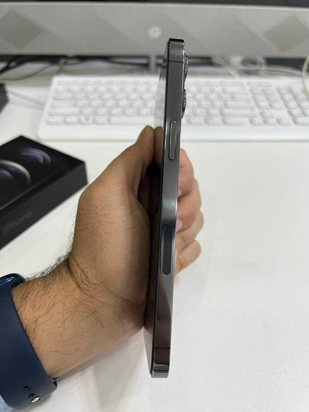 Iphone 12 Pro max Space Gray