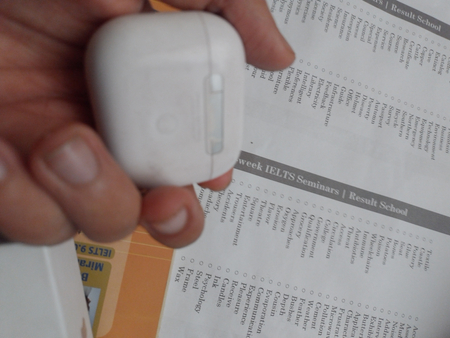 Airpods     Аирподс