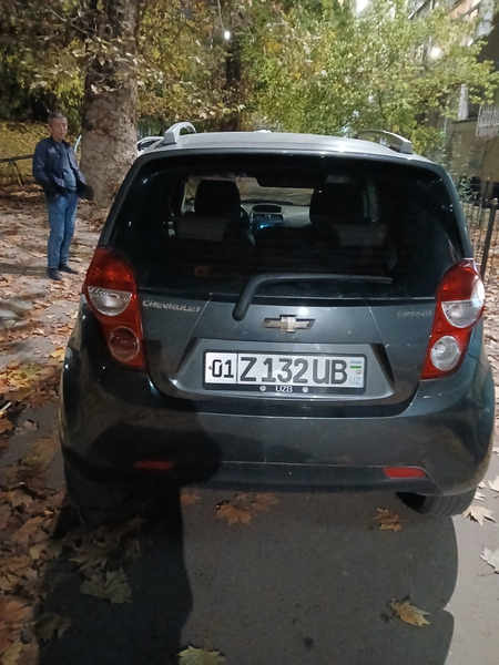Автомобиль спарк