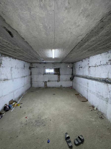 2 xonali 1-etaj 5 qavatli yangi g’shtli dom 60m2+60m2 padvali borr