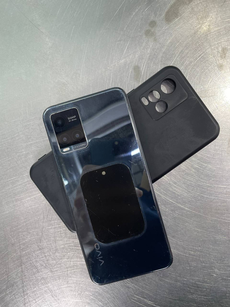 Vivo y33s sotiladi