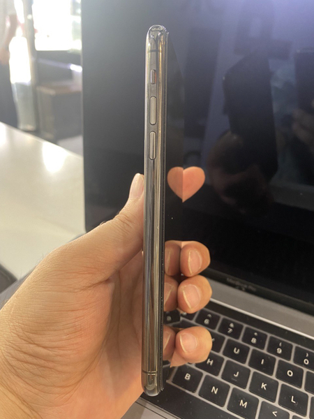Iphone 11 pro max  Apple
