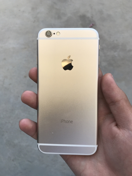 Iphone 6 sotiladi holasela zapchast uchun