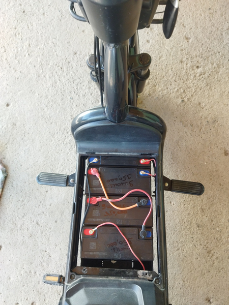 Skuter moped elektron