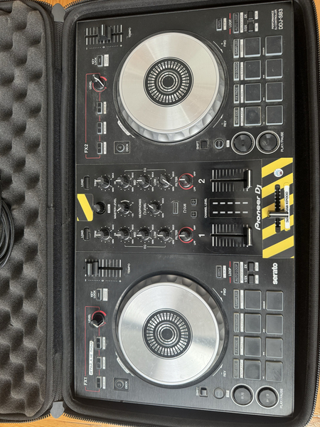 Продается контроллер ddj-sb3