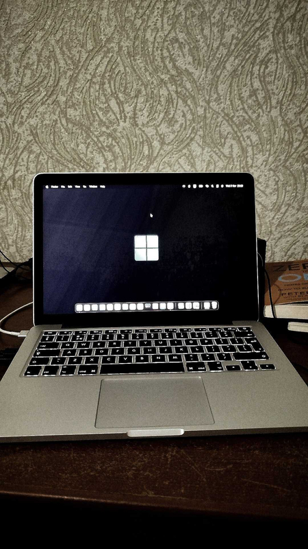 Macbook Pro(Retina, 13-inch, Early 2015)